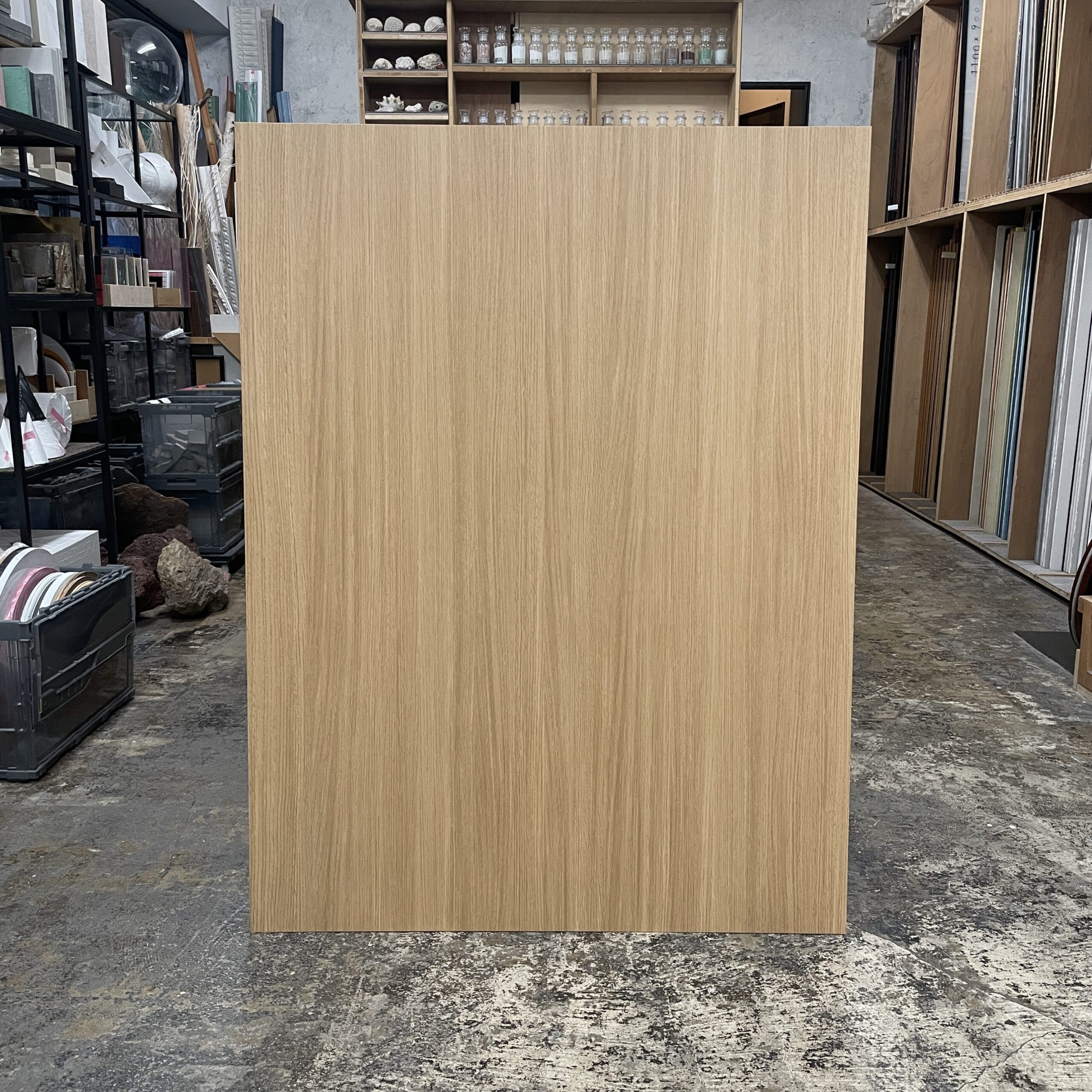 フィルム / 木目柄 / ビエラオーク(柾目) | Crafty（クラフティ）| 撮影・展示用バック材・天板・素材レンタル